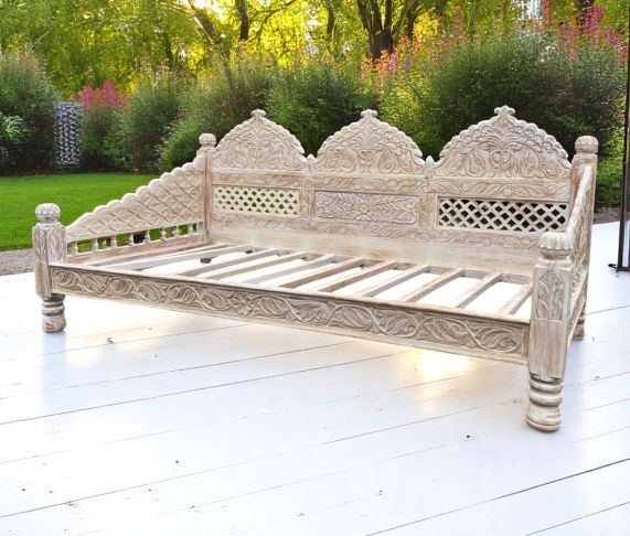 Carved Jhula Day Bed with Light Percentage Finish - Worldcraft Industries